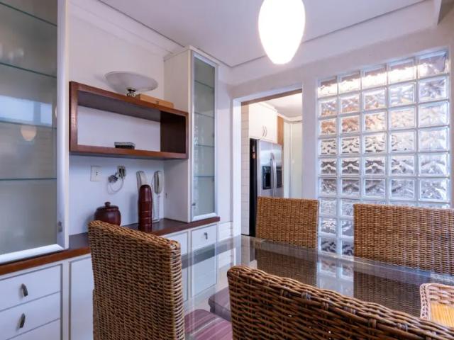 Casa no condomínio América para venda e locação com 4 quartos, sendo 4 suítes, 383m²