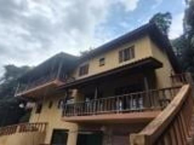 Casa no condomínio alpes cantareira, 4 dorm, 1 suite, sala ampla com 3 ambiente