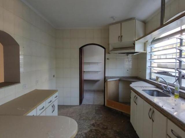 Casa no condomínio Alpes da Cantareira com 3 dormitórios sendo uma suíte