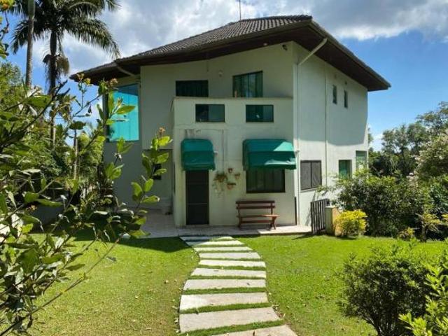 Casa no condomínio ALPES DA CANTAREIRA para venda com 4 quartos, sendo 4 suítes, 400m²