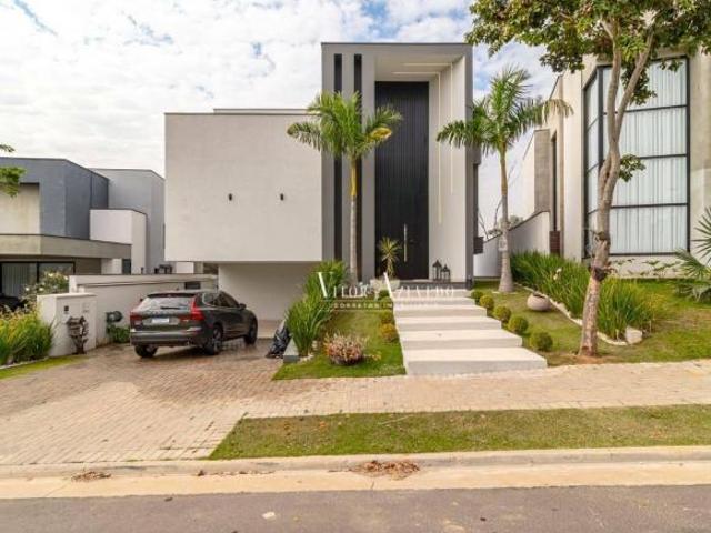 Casa no Condomínio Alphaville 4