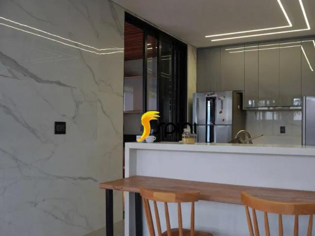 Casa no condominio Alphaville 1 com 3 dormitórios para alugar, 360 m² Bairro Granja Marileusa Ub