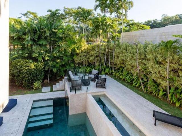 Casa no condomínio Alphaville 3 para venda com 5 quartos, sendo 4 suítes, 591m² marcoaurelio#JHUWJ