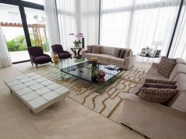 Casa no condomínio Alphaville Zero para venda, 2,041m²