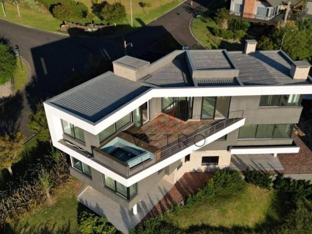 Casa no Condomínio Alphaville em Gramado!