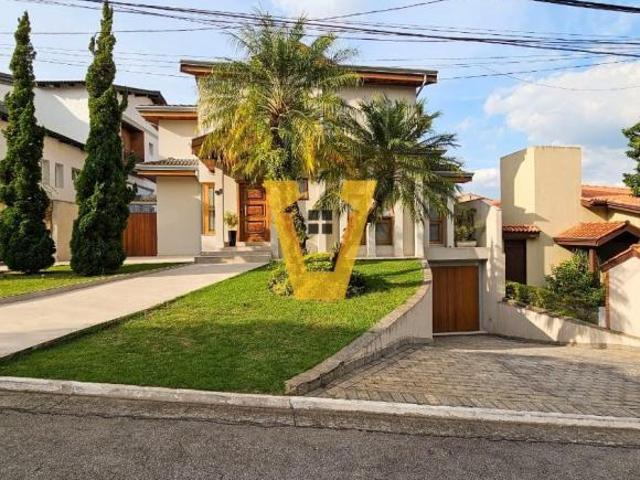 Casa no condomínio Alphaville Residencial 11 para venda com 4 quartos, sendo 2 suítes, 440m²