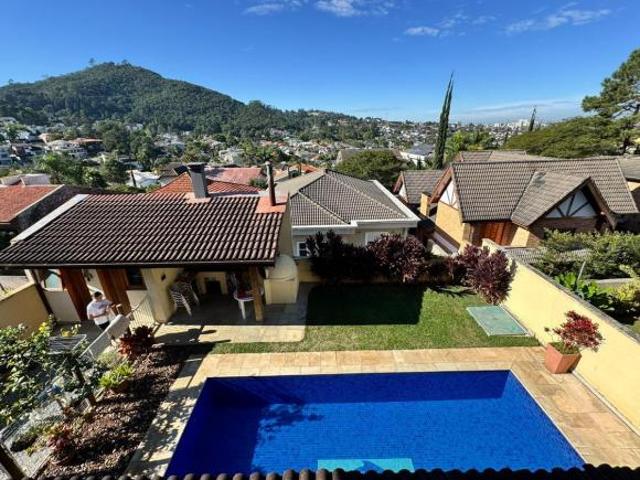 Casa no condomínio Alphaville Residencial Dez para venda com 4 quartos, sendo 2 suítes, 396m²