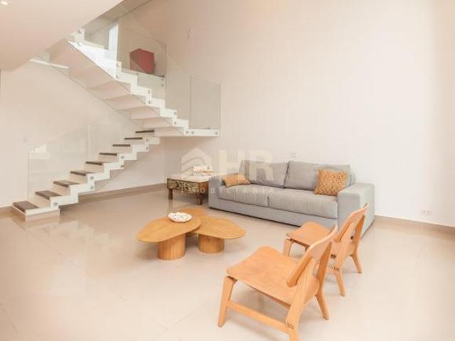 Casa no Condomínio Golden Life com 03 suítes em M