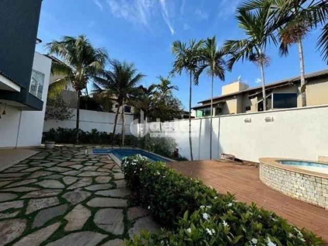 Casa no condomínio Gavea Hill 1 disponível para venda em Uberlândia MG