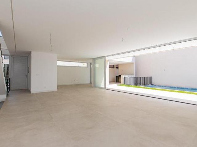 Casa no condomínio Garda para venda com 4 quartos, sendo 4 suítes, 390m² remaxares#B931Y