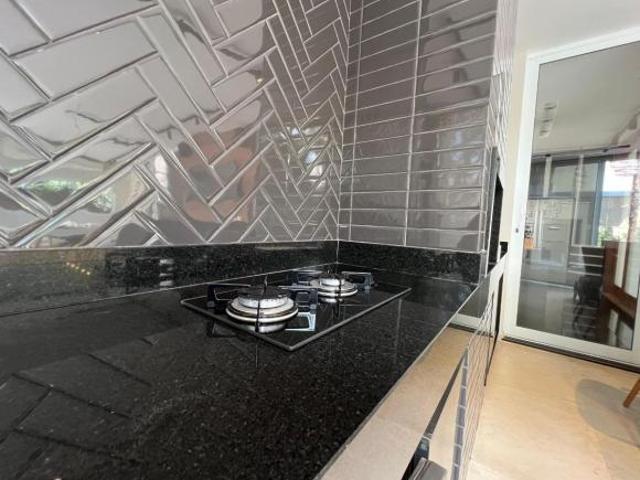 Casa no condomínio Guaporé 1 para venda com 4 quartos, sendo 3 suítes, 325m² remaxjoy#4T32E