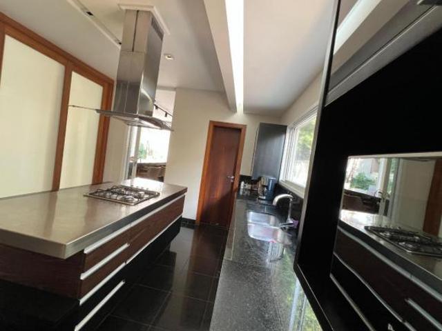 Casa no condomínio Guaporé 1 para venda com 4 quartos, sendo 3 suítes, 325m² theremaxcollection#4T