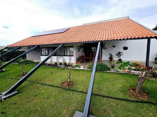 CASA NO CONDOMÍNIO DACHA EM SOROCABA FÁCIL ACESSO RODOVIA CASTELO BRANCO