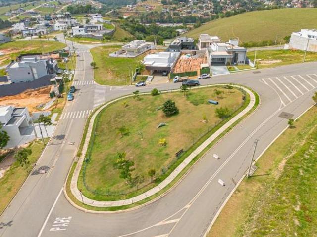 Casa no condomínio Ecologie Residencial Itatiba para venda com 3 quartos, sendo 1 suíte, 159m² juc