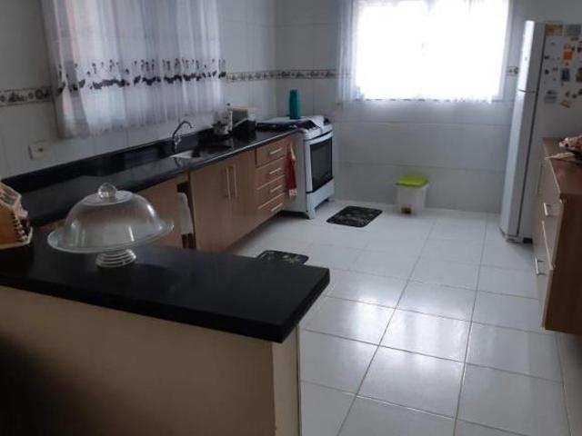 Casa no Condomínio Estância Dos Lagos em Atibaia SP