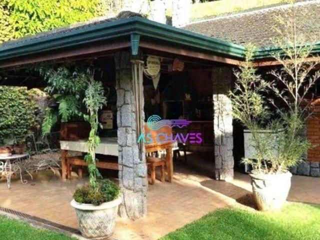 Casa no Condomínio Estância Marambaia em Vinhedo 1600m² de Terreno, estilo rústica, piscina. quinta
