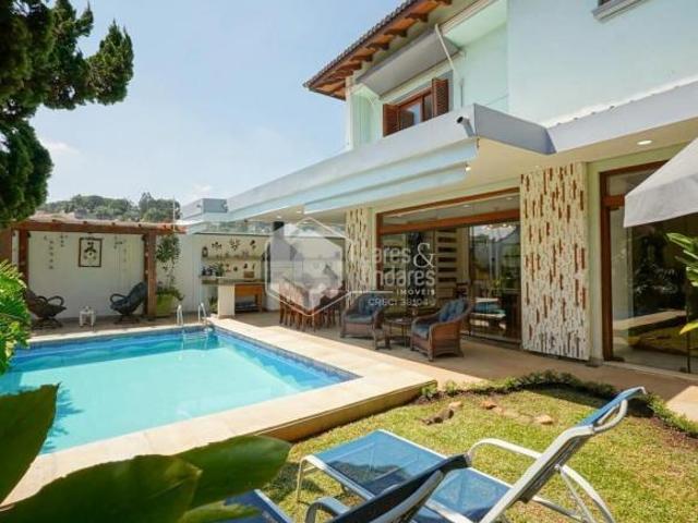 Casa no condomínio Fontana Verde para venda com 4 quartos, sendo 4 suítes, 446m²