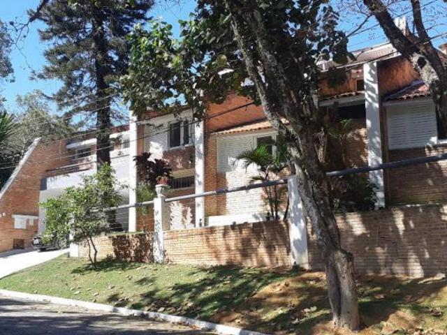 Casa no condomínio Forest Hills para venda e locação com 4 quartos, sendo 4 suítes, 445m²