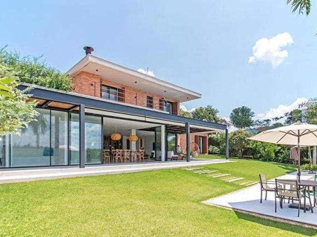 Casa no condomínio Fazenda Dona Carolina para venda com 4 quartos, sendo 4 suítes, 5,821m²
