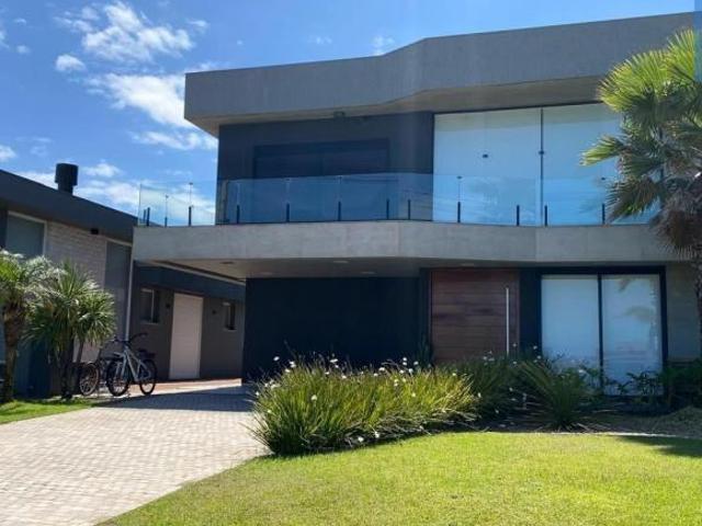 Casa no Condomínio fechado Costa Serena