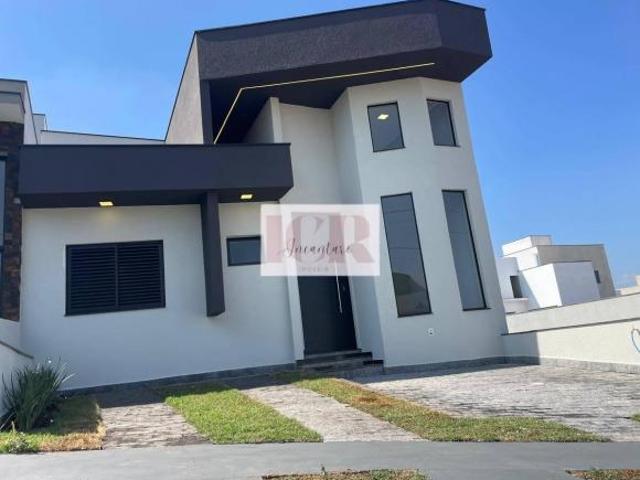 Casa no Condomínio Horto Florestal Villagio