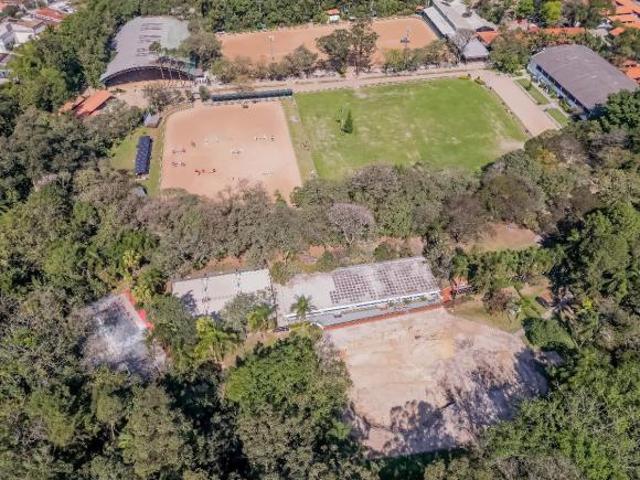 Casa no condomínio Hipica Max Garden para venda e locação com 4 quartos, sendo 4 suítes, 850m² rem