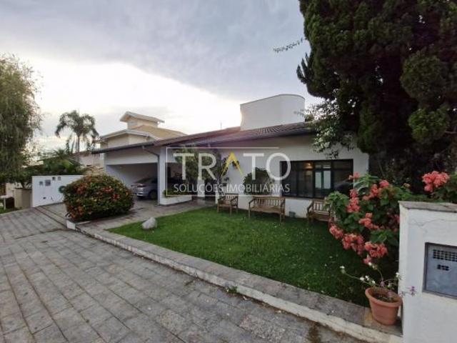 Casa no Condomínio Jardim Botânico em Sousas, 4 quartos sendo 2 suites