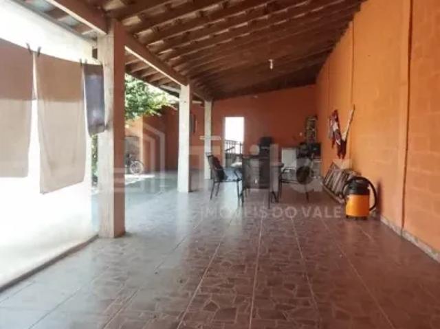 Casa no condomínio jardim das flores, 02 dormitórios, ótima localização! Agende sua visita! R$550.00
