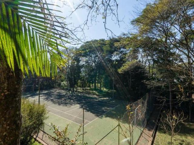 Casa no condomínio Jardim Iolanda para venda com 6 quartos, sendo 3 suítes, 1,224m² theremaxcollec