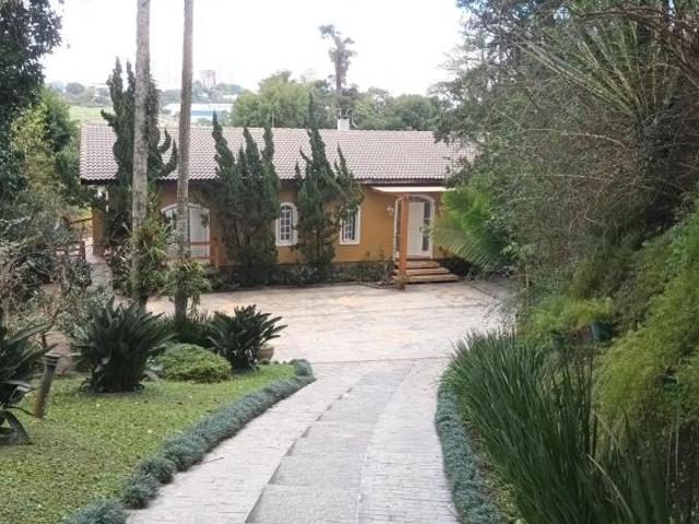 Casa no condomínio Jardim Iolanda térrea para venda maravilhosa