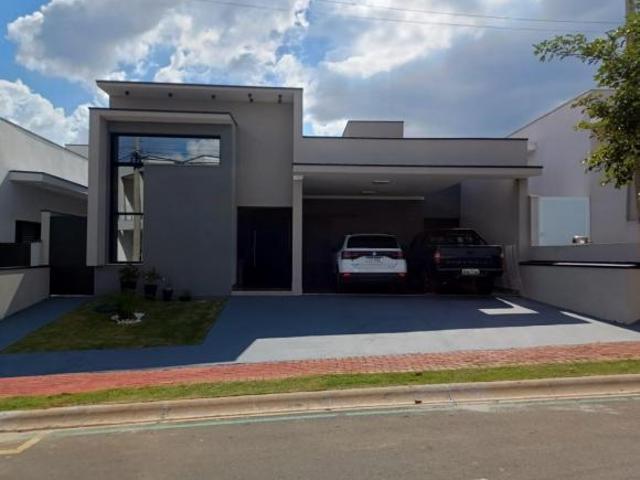 Casa no Condomínio Lagos D`Icarai
