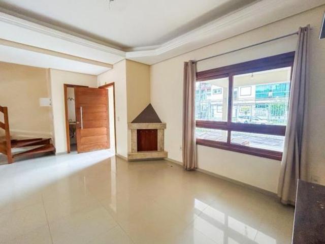 CASA NO CONDOMÍNIO LAGOS DE NOVA IPANEMA