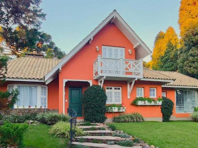 CASA NO CONDOMINIO LAJE DE PEDRA