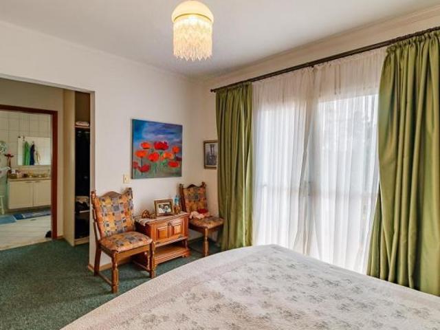 Casa no condomínio Morada Das Flores para venda com 4 quartos, sendo 2 suítes, 354m² urban#44BIV