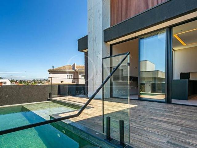 Casa no condomínio Morada das Flores para venda com 4 quartos, sendo 4 suítes, 329m²