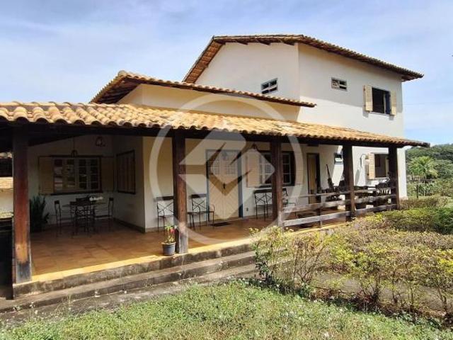 Casa no Condomínio Morada dos Pássaros