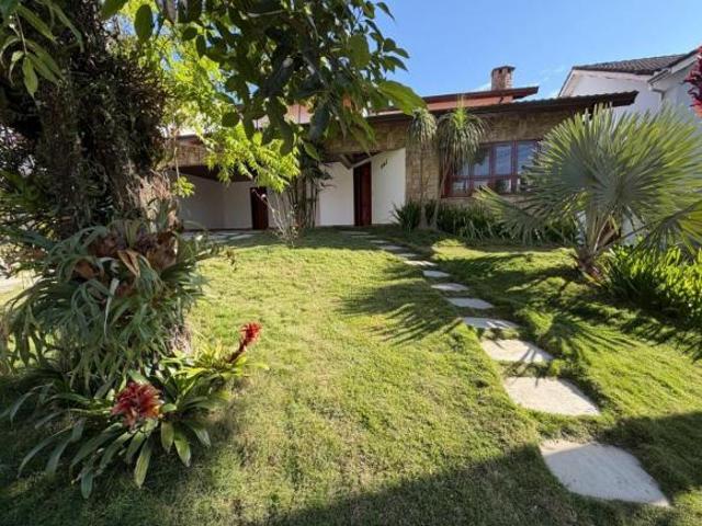 Casa no condomínio Morada dos Passaros para venda e locação com 4 quartos, sendo 4 suítes, 342m²