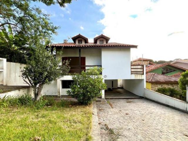 Casa no condomínio Morada dos Pinheiros para venda com 3 quartos, sendo 3 suítes, 270m²