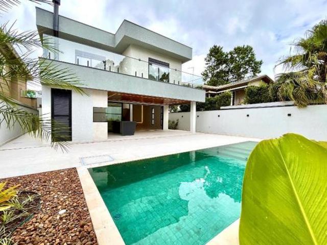 Casa no condomínio Morada dos Pinheiros para venda com 4 quartos, sendo 4 suítes, 356m²