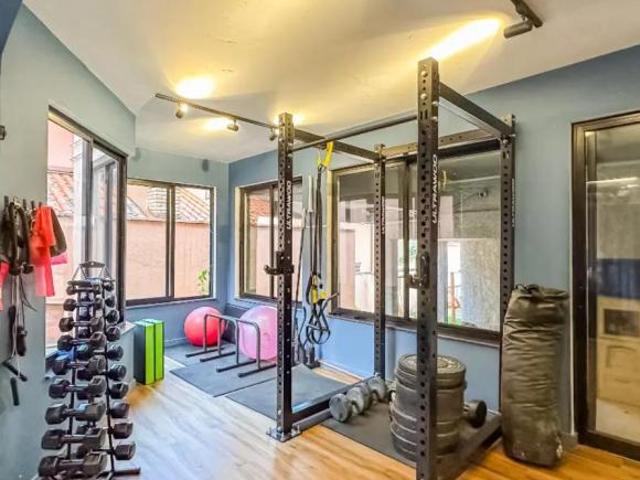Casa no condomínio Moradas da Granja para venda com 3 quartos, sendo 1 suíte, 231m²