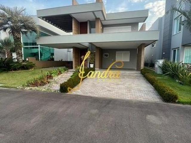 Casa no condomínio Malibu beira lago com piscina mobiliada e decorada