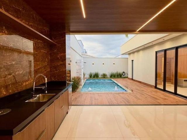 Casa no Condomínio Marambaia em Vinhedo | 240 m² | 3 Dormitórios | Área Gourmet