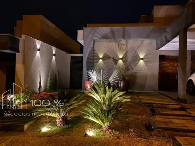 Casa no condomínio Maria Julia em São José do Rio Preto SP: 2 suítes, 1 sala, área gourmet, spa, 12