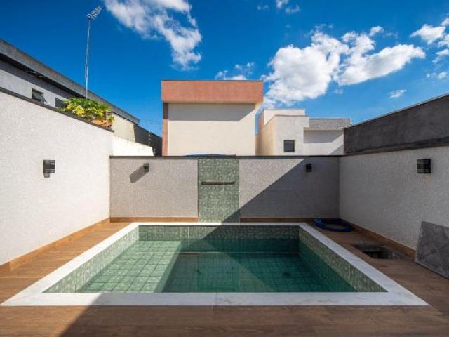 Casa no condomínio Nova Jaguari em Santana de Parnaíba, Casa para venda Villas do Jaguari Santana