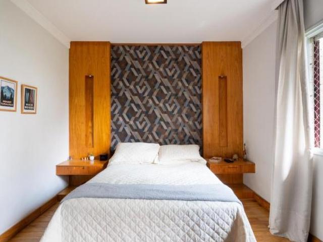 Casa no condomínio New England Condominium para venda com 3 quartos, sendo 2 suítes, 264m² therema