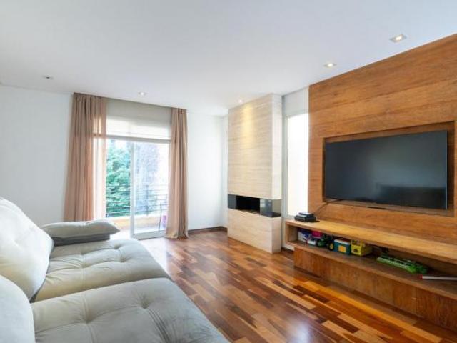 Casa no condomínio Newport Village para venda e locação com 3 quartos, sendo 1 suíte, 204m²