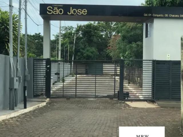 Casa no condominio São José