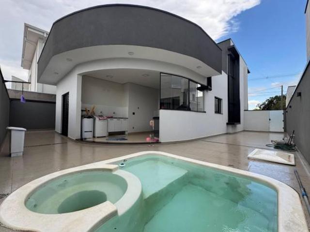 Casa no condomínio São Luís