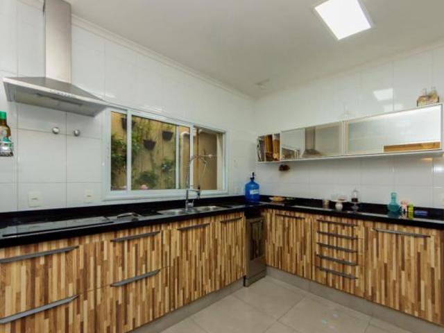 Casa no condomínio Solar dos Manacás para venda com 5 quartos, sendo 5 suítes, 428m² mayer boacnin