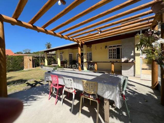 Casa no condomínio Solar das Palmeiras